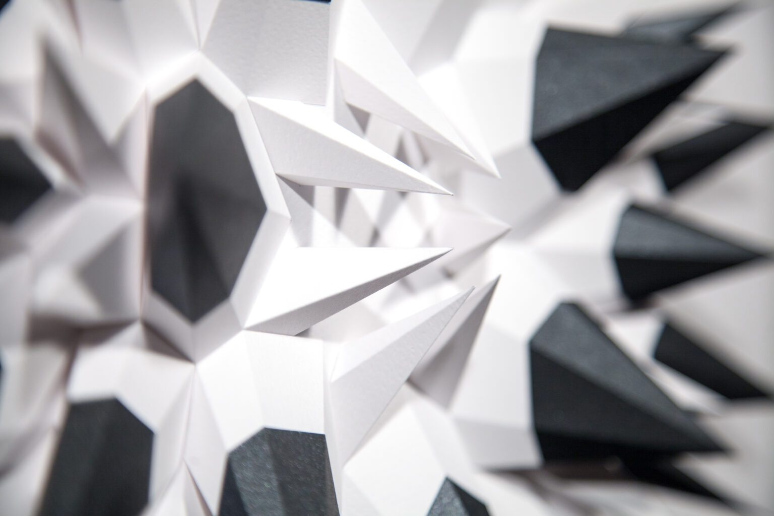 'Alien' | Paper Sculpture | LetovBarski